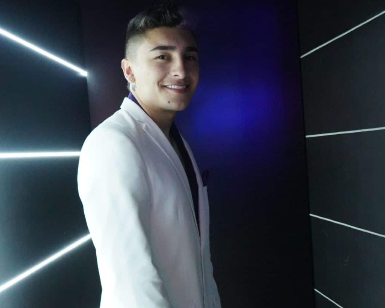 Santiemprende, el joven colombiano que enseña a posicionarse en Instagram | Confidencial Noticias