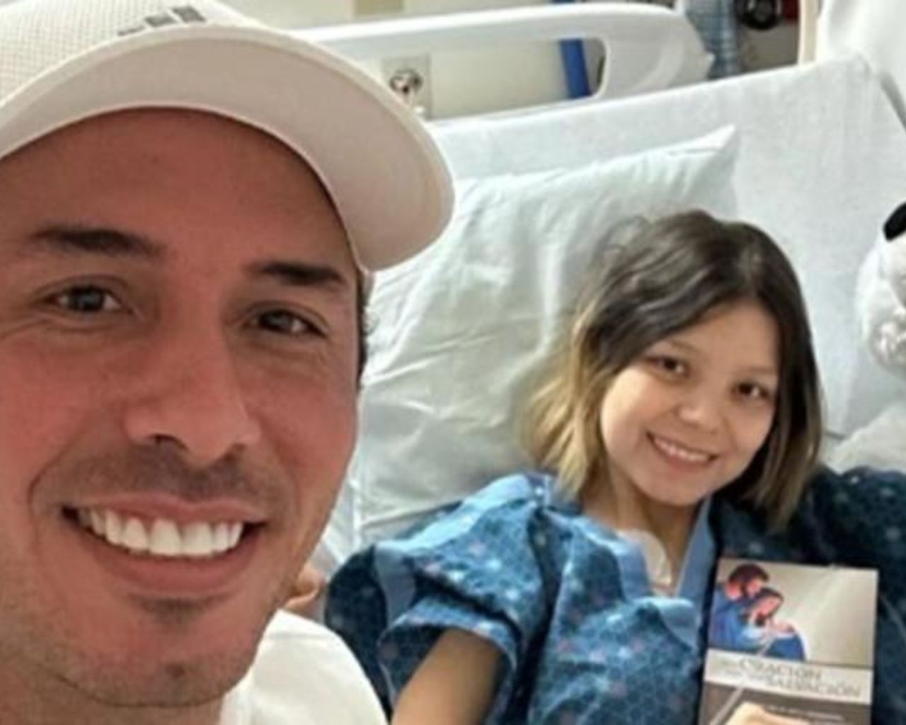 Así fue el emotivo reencuentro de Paula Durán con sus padres en EE. UU. | Confidencial Noticias